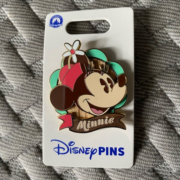 DISNEY CLASSIC | Jewelry | 225 Disney Parks Minnie Mouse Classic ...